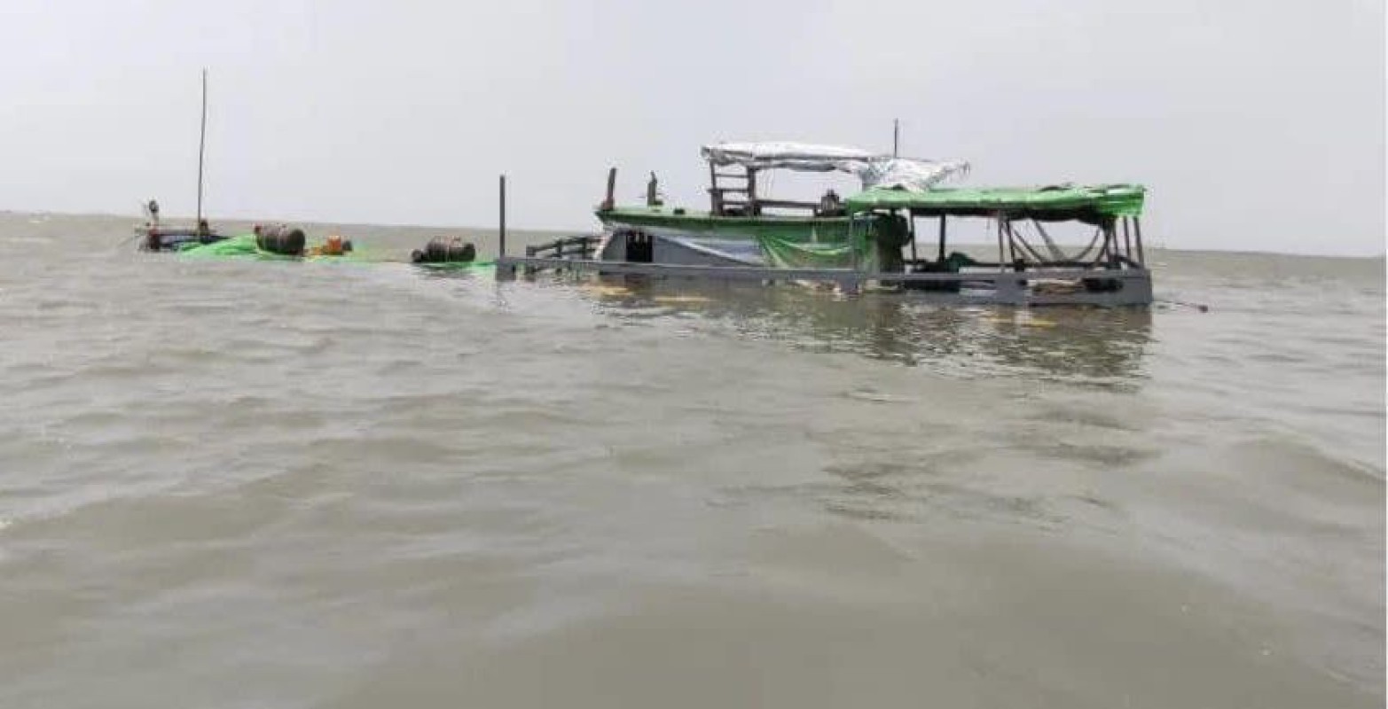 ဘင်္ဂလားဒေ့ရှ်သို့ ကုန်စည်ပို့ဆောင်မည့် စက်လှေတစ်စီး နတ်မြစ်အတွင်း နစ်မ