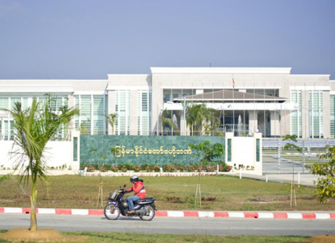 ဘဏ်အတိုးနှုန်းမြှင့်တင်ရန် မရှိကြောင်းနှင့် ငွေကြေးဖောင်းပွမှုနှုန်း မ