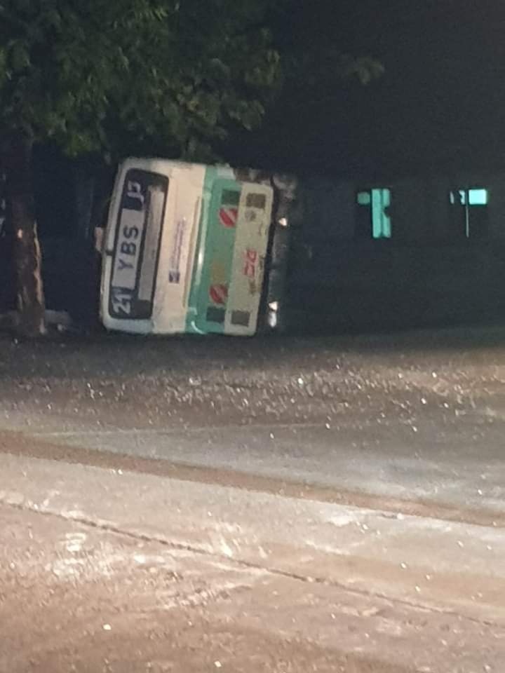 လှိုင်မြို့နယ်တွင် ယာဉ် ၃ စီးဆင့်တိုက်မှုဖြစ်ပွားခဲ့ရာ ၂ ဦးသေဆုံး